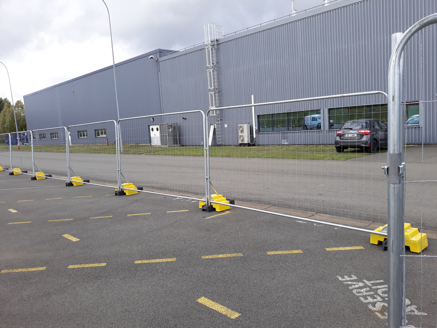 Blok N Mesh | Hire or Buy Temporary Fencing, Hoarding, Barriers